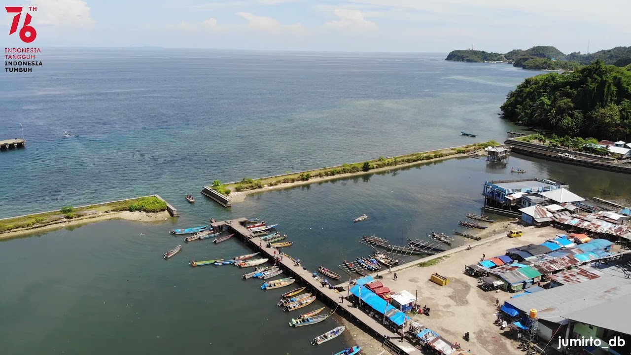 Tugu Perjuangan Serui & Pasar Serui - YouTube