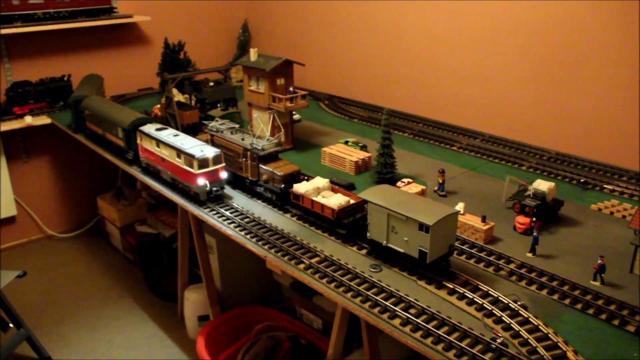 Indoor LGB 4.wmv - YouTube