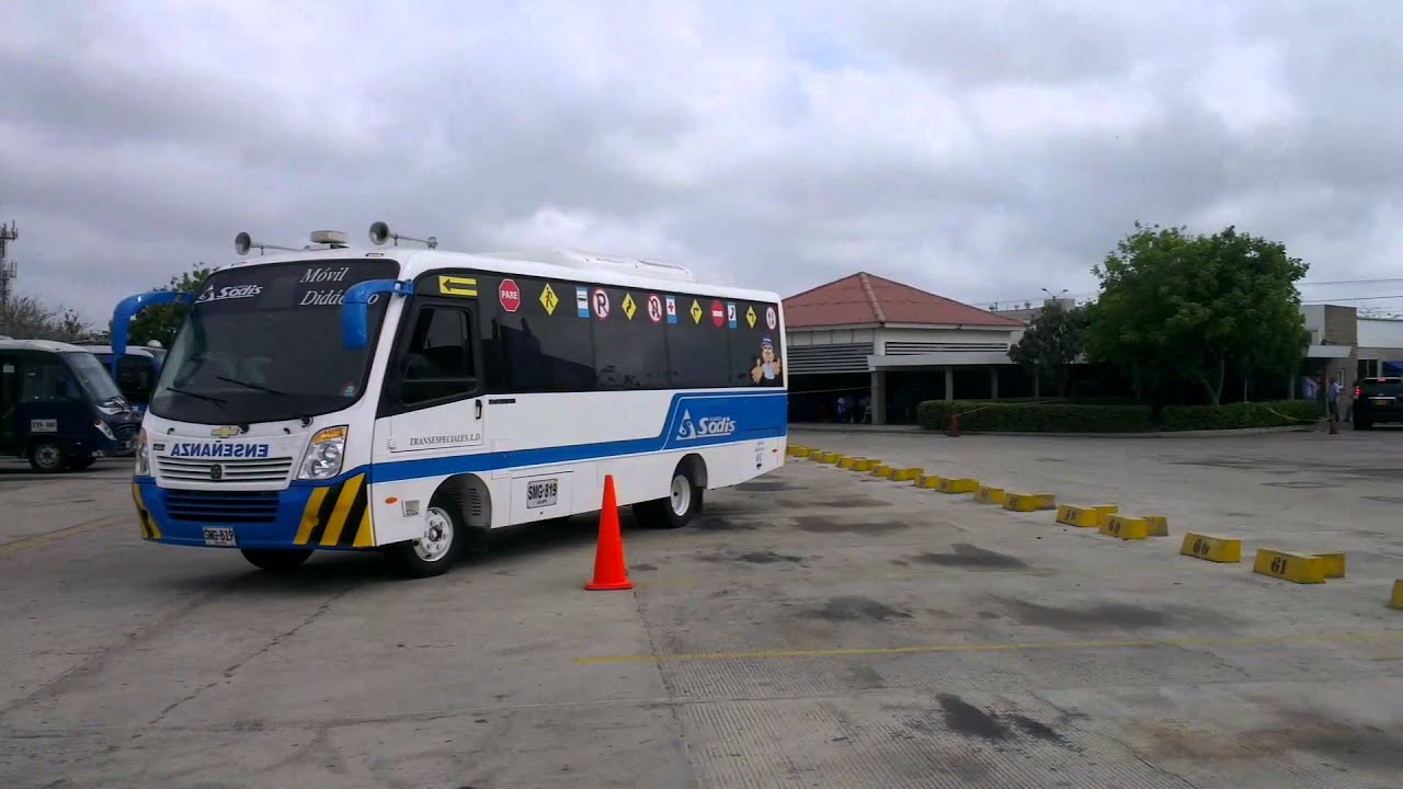 CAPACITACIONES CON CONOS BUS ESCUELA ALIANZA SODIS - YouTube