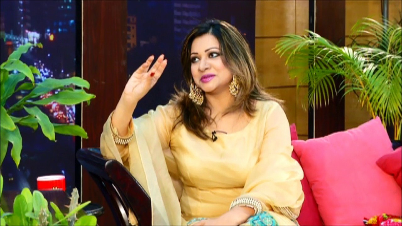 Naveed Mahbub Interviews Ankhi Alamgir on The Naveed Mahbub Show March ...