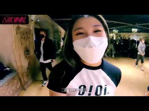 YGX DANCERS "THE SHOW" BEHIND credit to YGX DANCERS - YouTube