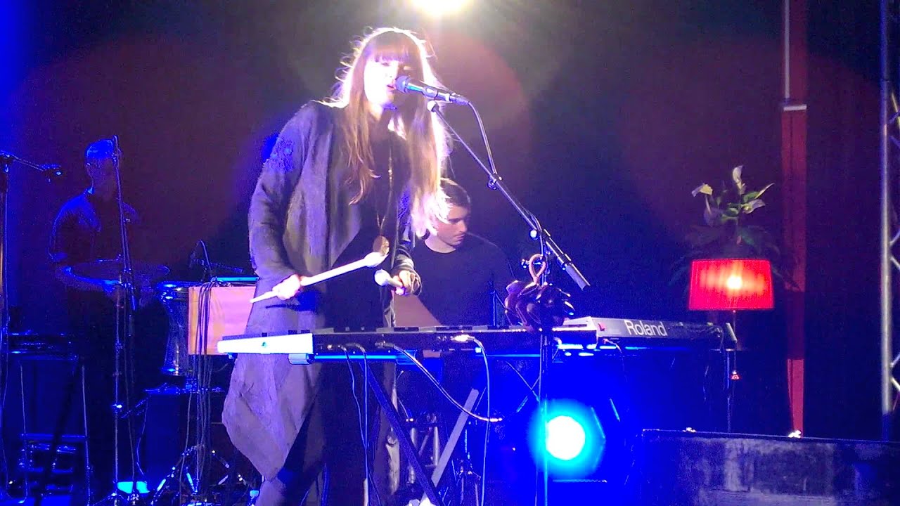 Jennie Abrahamson - Hard To Come By - Stockholm 26/2/2014 - YouTube
