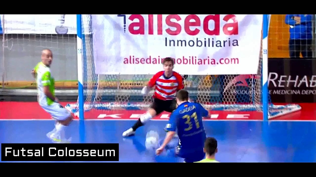 Amazing Futsal goalkeeper saves | These guys are incredible - YouTube