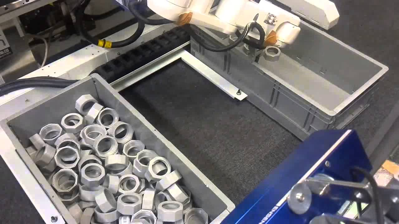 mujin pickworker 2014/05/27 13 parts@142s - YouTube