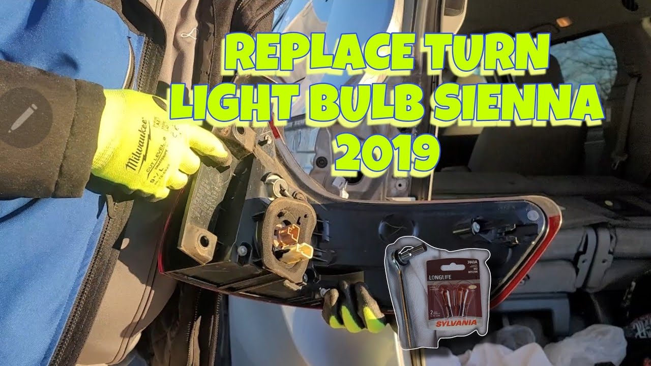 HOW TO REPLACE CIGNAL LIGHT BULB TOYOTA SIENNA '19 (Tagalog version ...