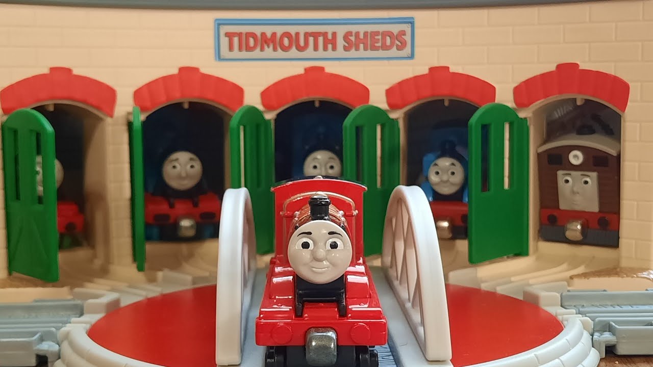 Thomas & Friends 2013 Take-n-play James - YouTube