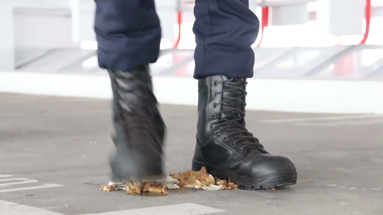 Paramedic Tactical Boots Crush Bun - YouTube
