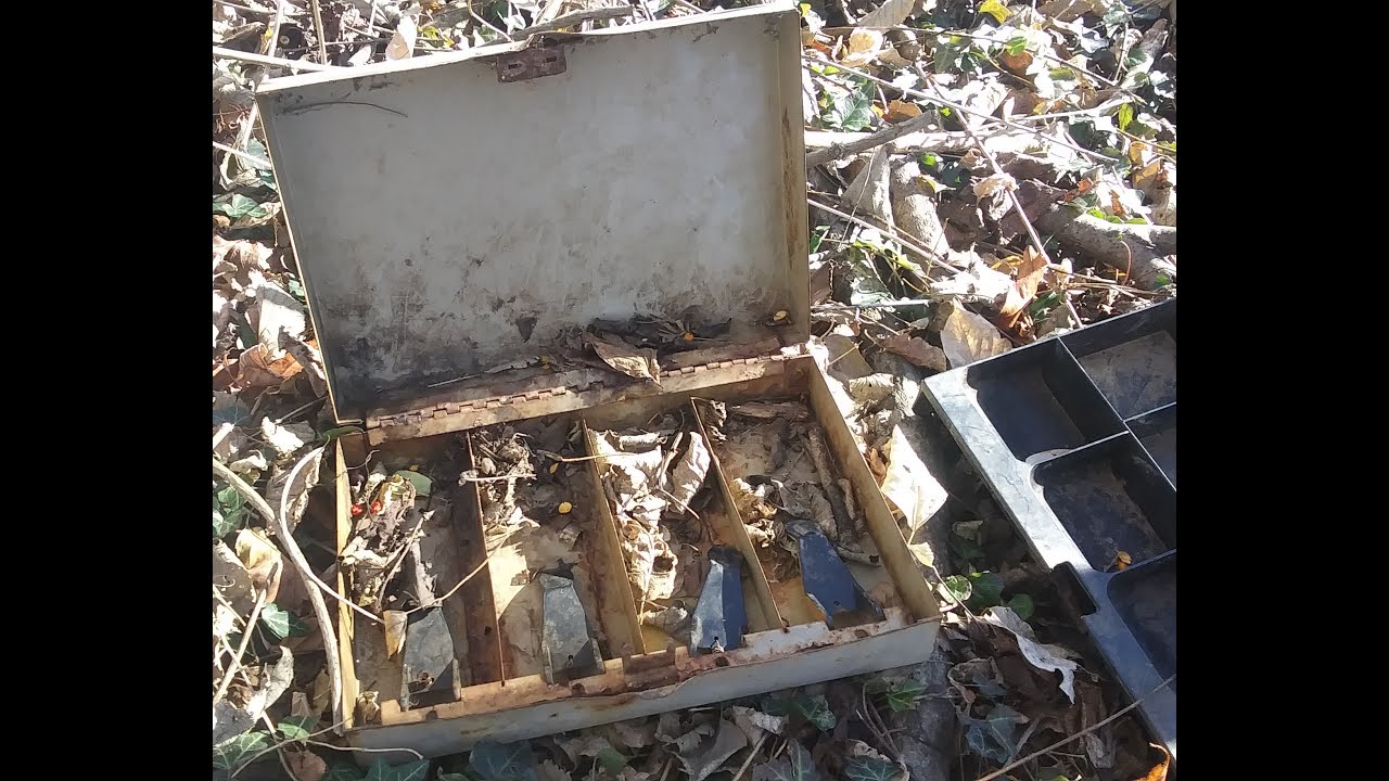 Stolen Cash Box Found While Metal Detecting!!! - YouTube