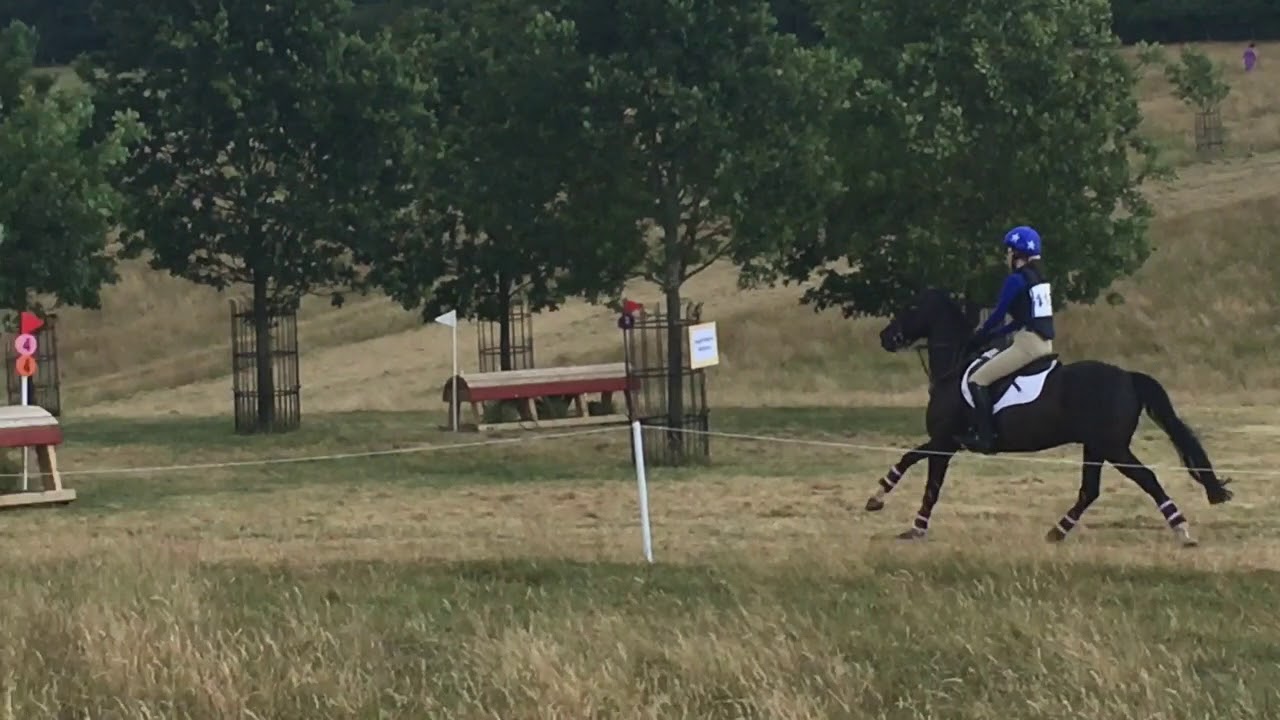 area Eventing XC round clear & qualified to champs 14/07/2018 - YouTube