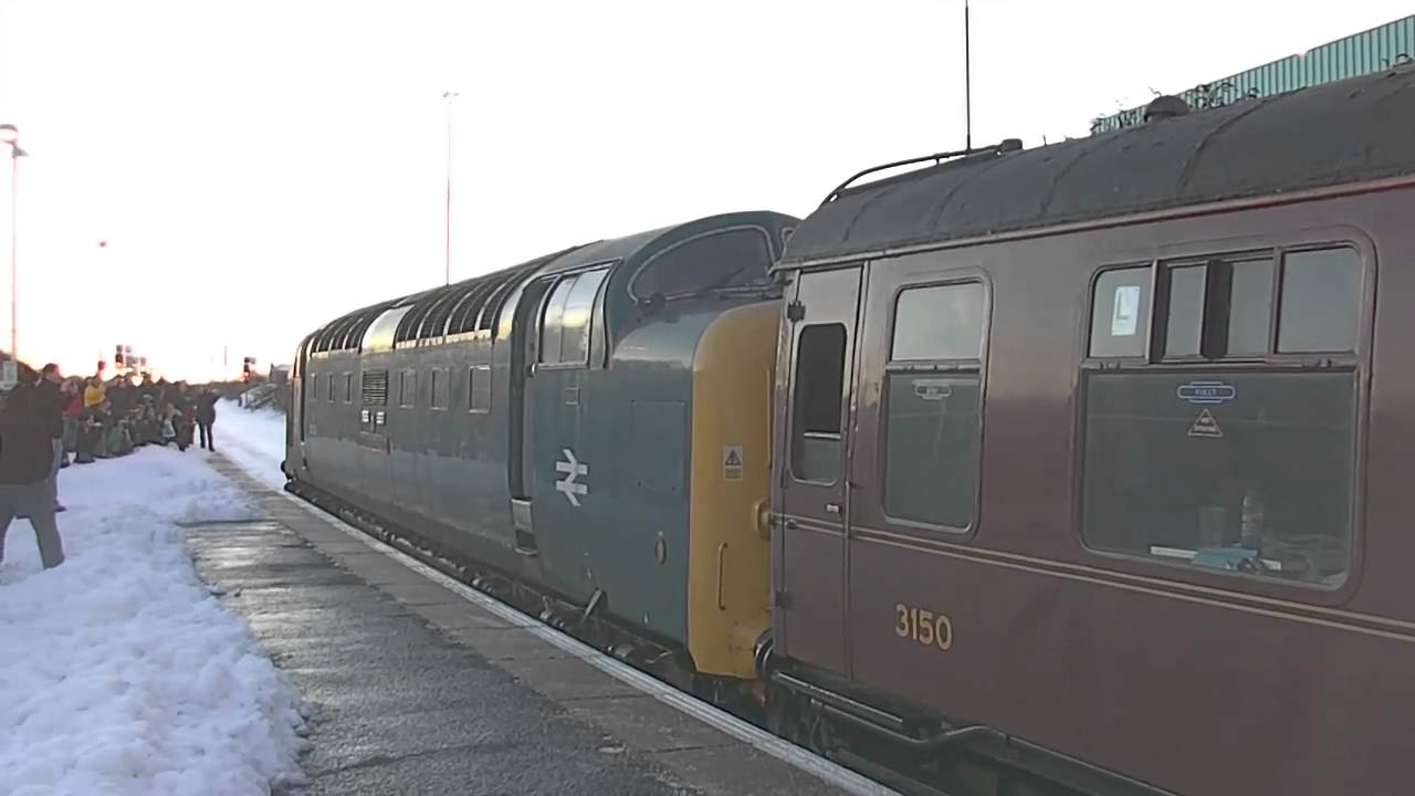 55022 classic deltic fire up - YouTube
