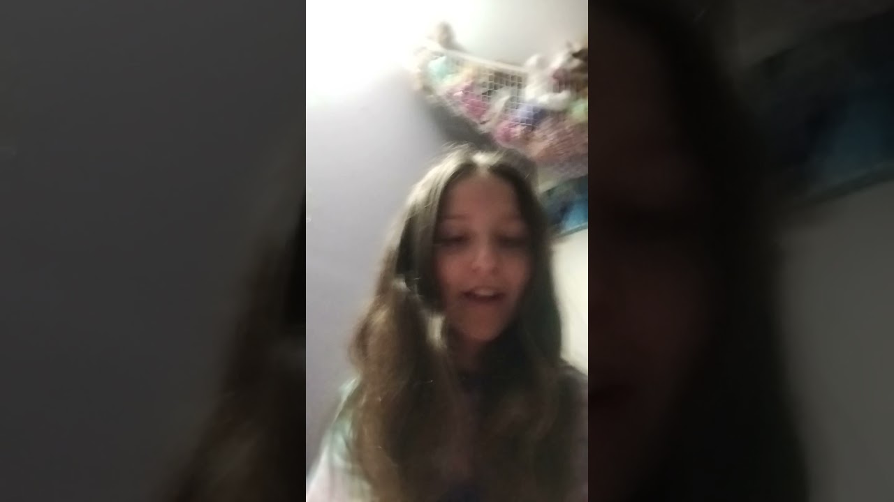 Hannah livings unicorn farts - YouTube