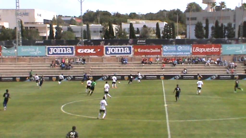 Valencia CF & Huracan Valencia - YouTube