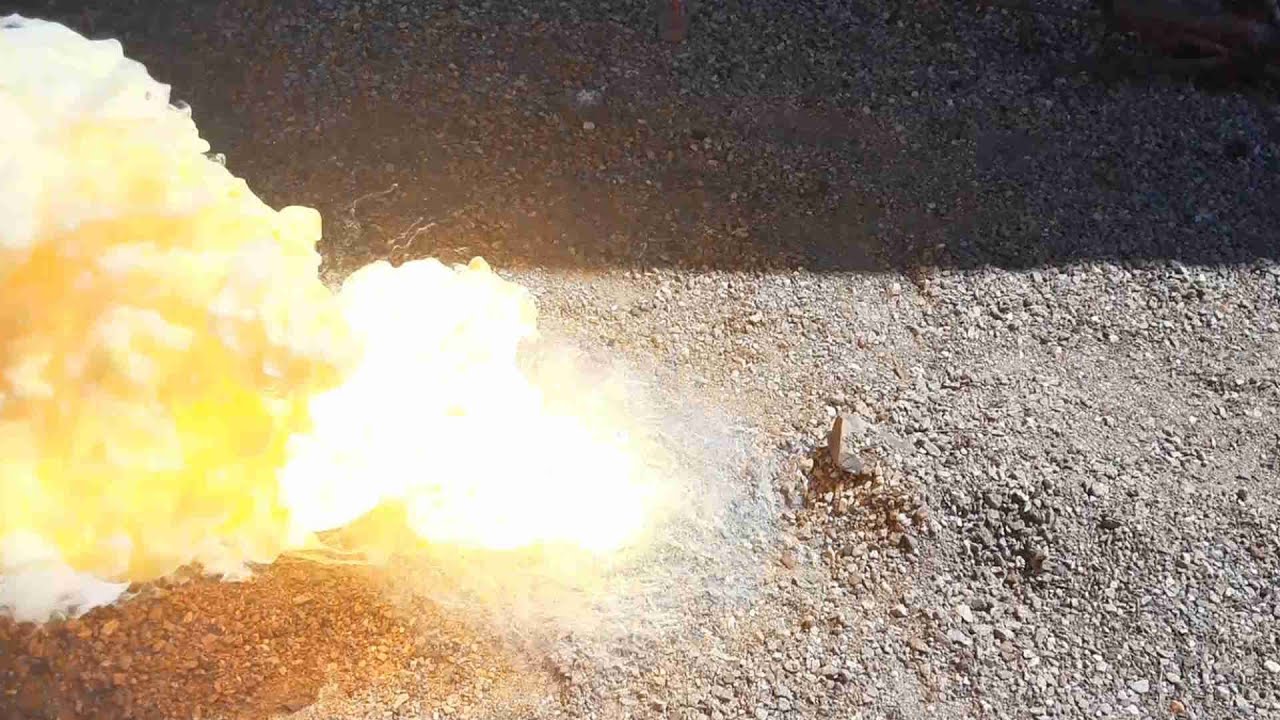 Zinc and Sulfur flash powder - YouTube