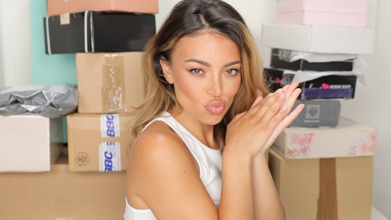 HUGE PR UNBOXING | BEAUTY & SKINCARE - Dilan Sabah - YouTube