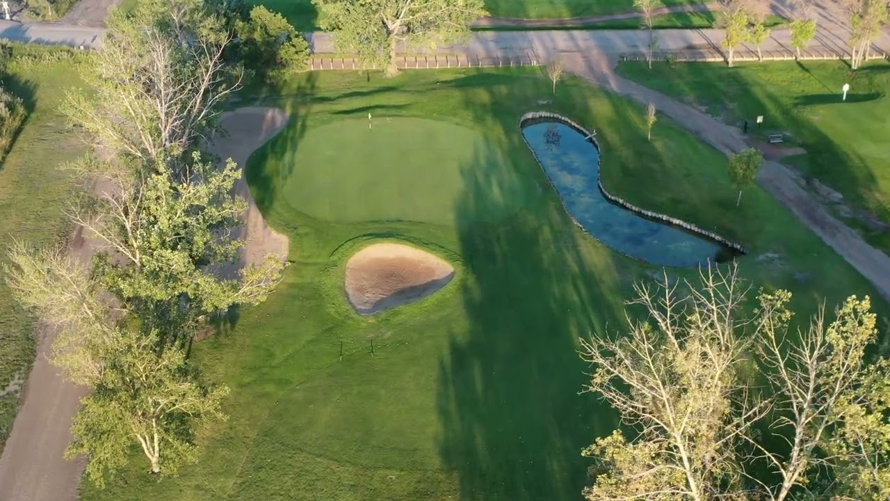 Royal Regina Golf Club - Hole #14 - YouTube