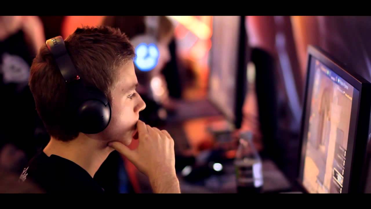 CSGO | Aftermovie Team VeryGames at DH Winter 2012 by sp4rt - YouTube