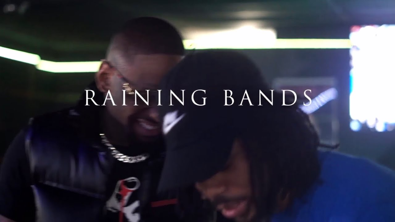 Ayo Reezy & Jay Ft Kia Monger - It’s Raining Bands - YouTube