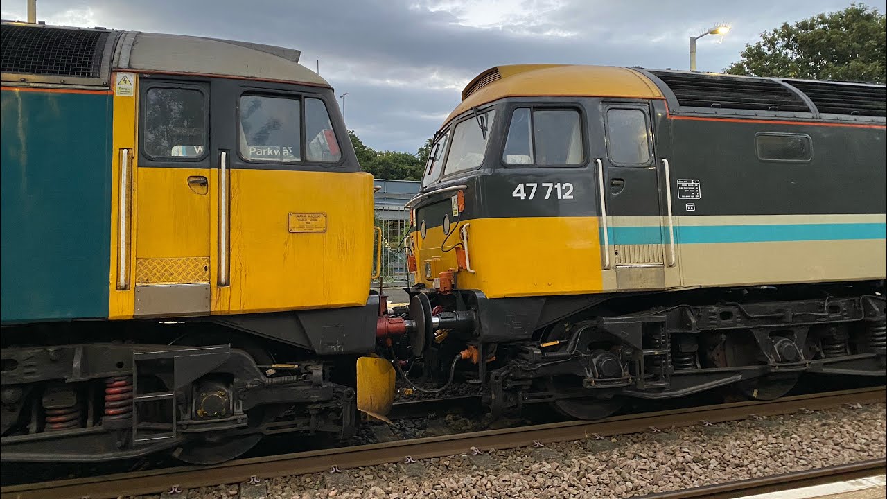Class 47 mega clag looking amazing scotrail train 47 712 rail tour ...