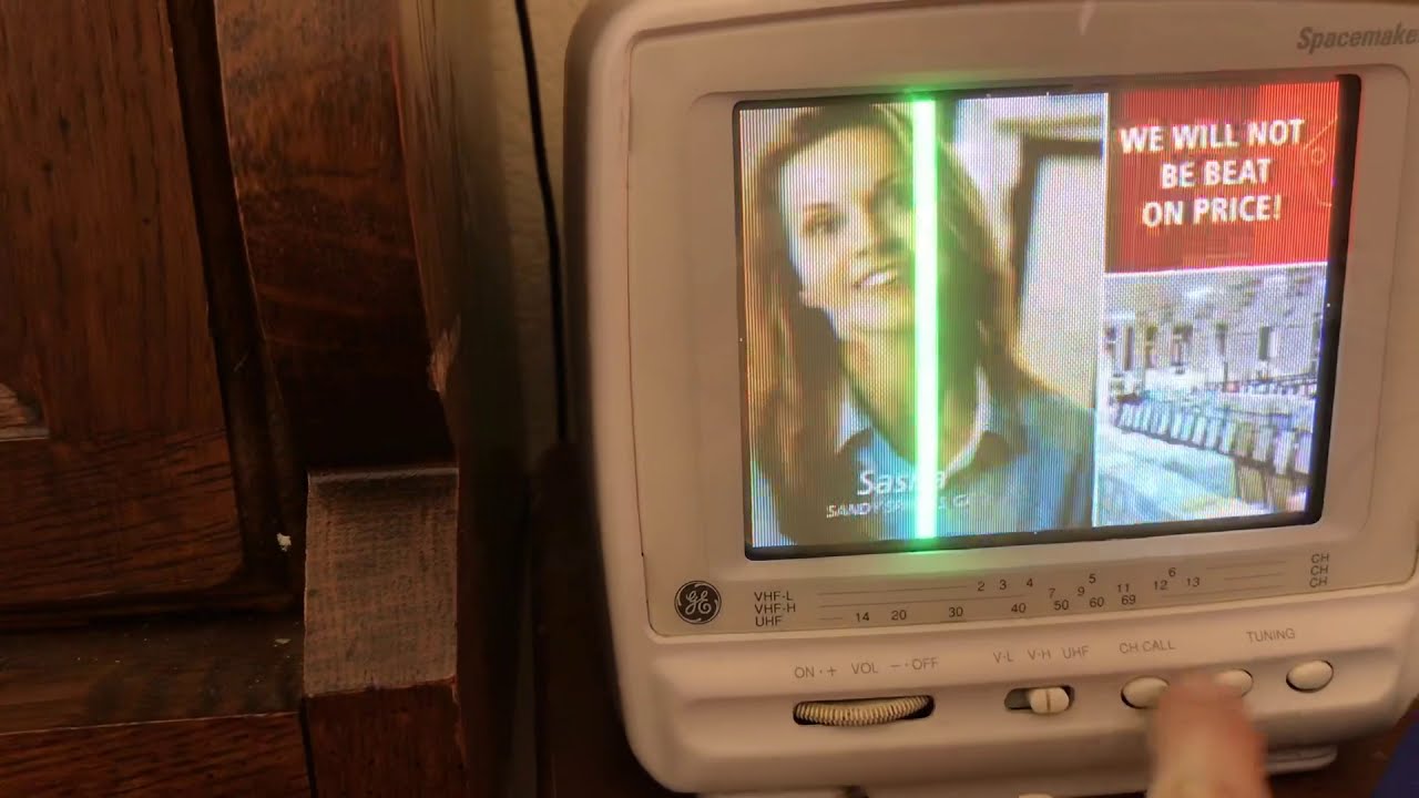 Home Built Low Power Analog UHF Pirated Television Station - YouTube