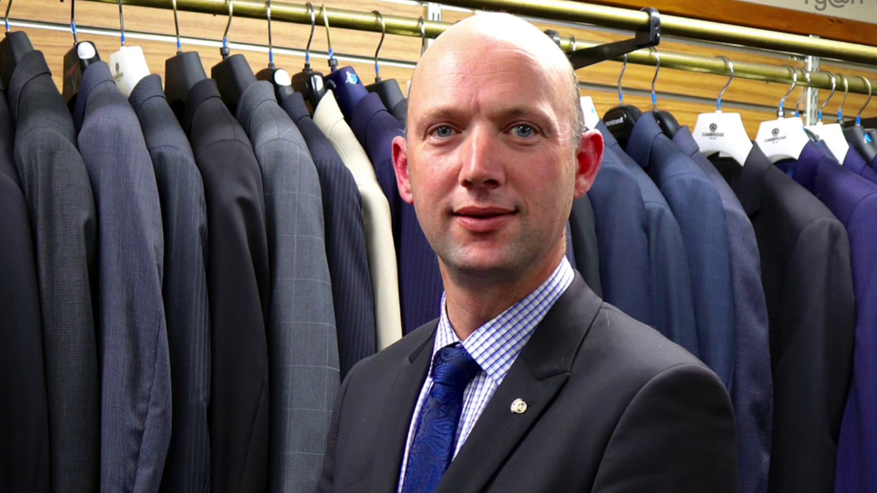 Angus Thomson - Thomsons Suits - EPISODE 40 - YouTube