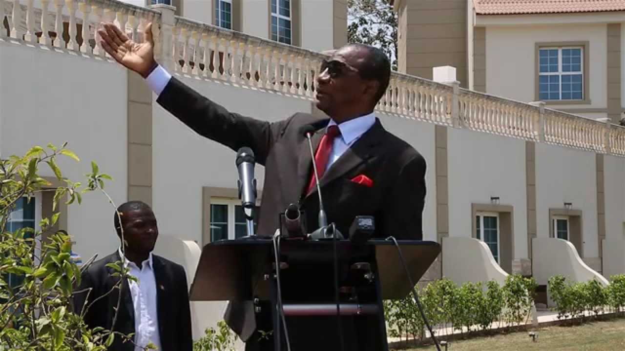 Discours Professeur Alpha CONDE. Palm Camayenne - YouTube