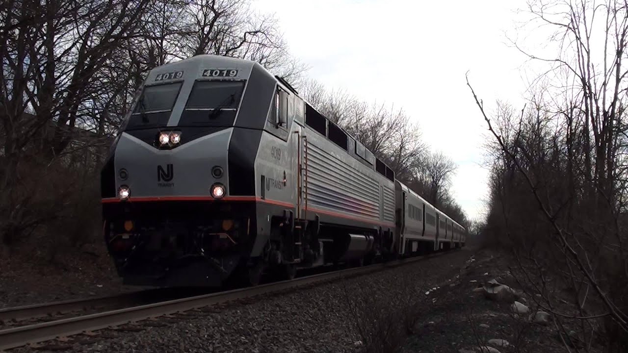 NJT PL42-AC 4019 Pascak Valley Line Horn Alstom Comet V Nanuet, NY ...
