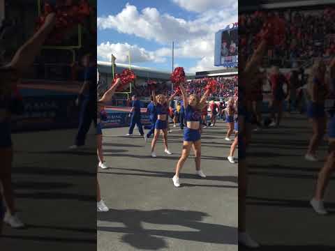 Boise State Spirit Squad Fight Song - YouTube