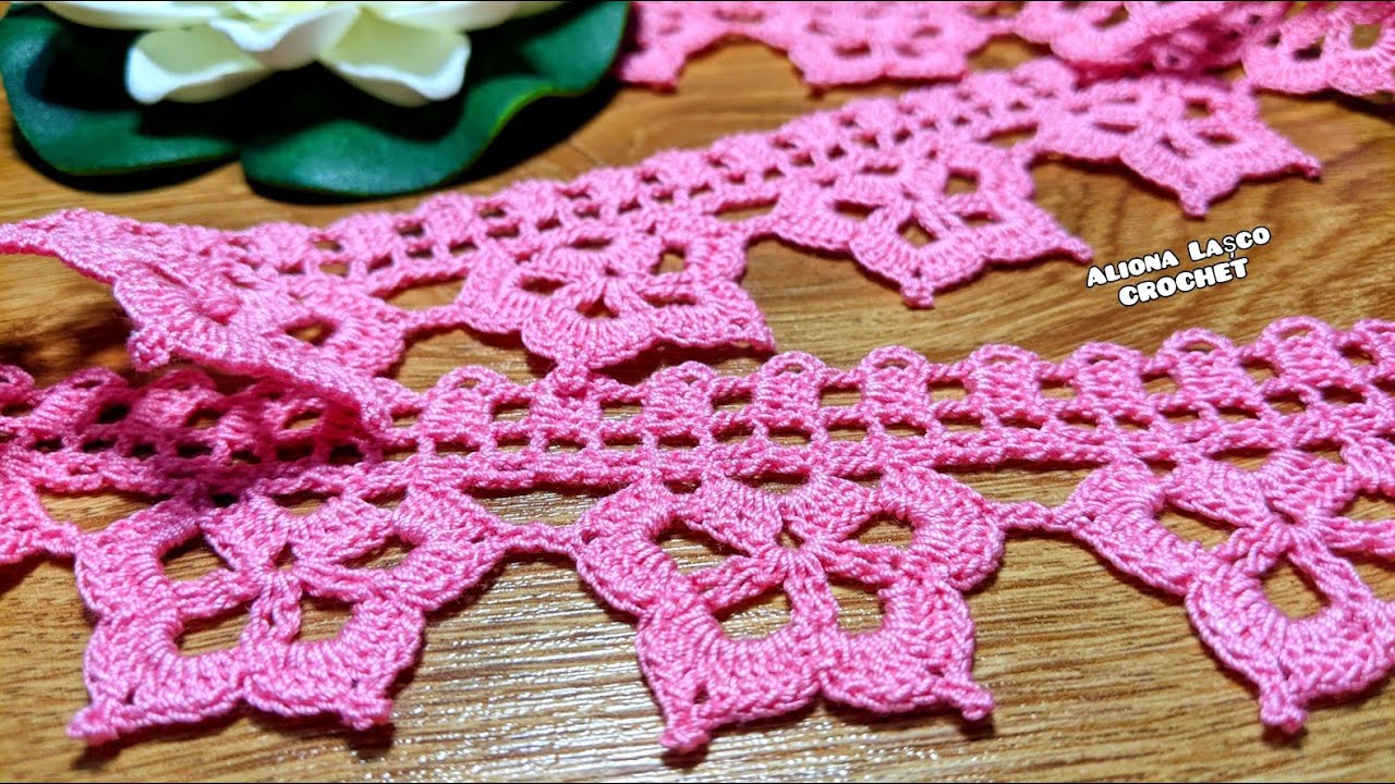 DANTELUȚĂ croșetată manual/ Beautiful crocheted LACE/ ENCAJE de ...