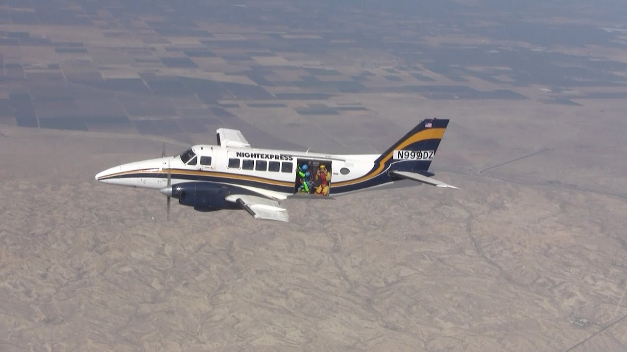 Beech 99 delivery (HD) - YouTube