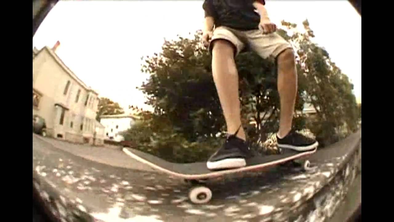 Robbie Gossen and the Blonde Boy's in the 204 video - YouTube