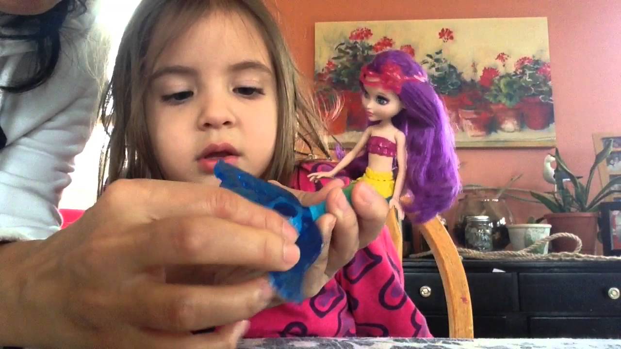 Barbie Mini Mermaid Surprise - YouTube