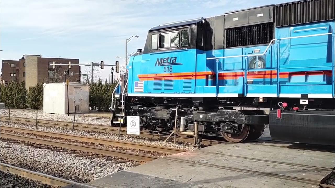 Metra MILW District West Line at Elmwood Park 03032025 - YouTube