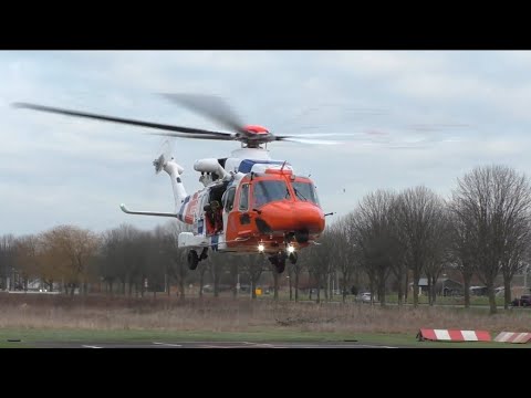 Speciaal Nieuwe SAR Heli Rescue 1 land en Stijgt op bij het AMC in ...