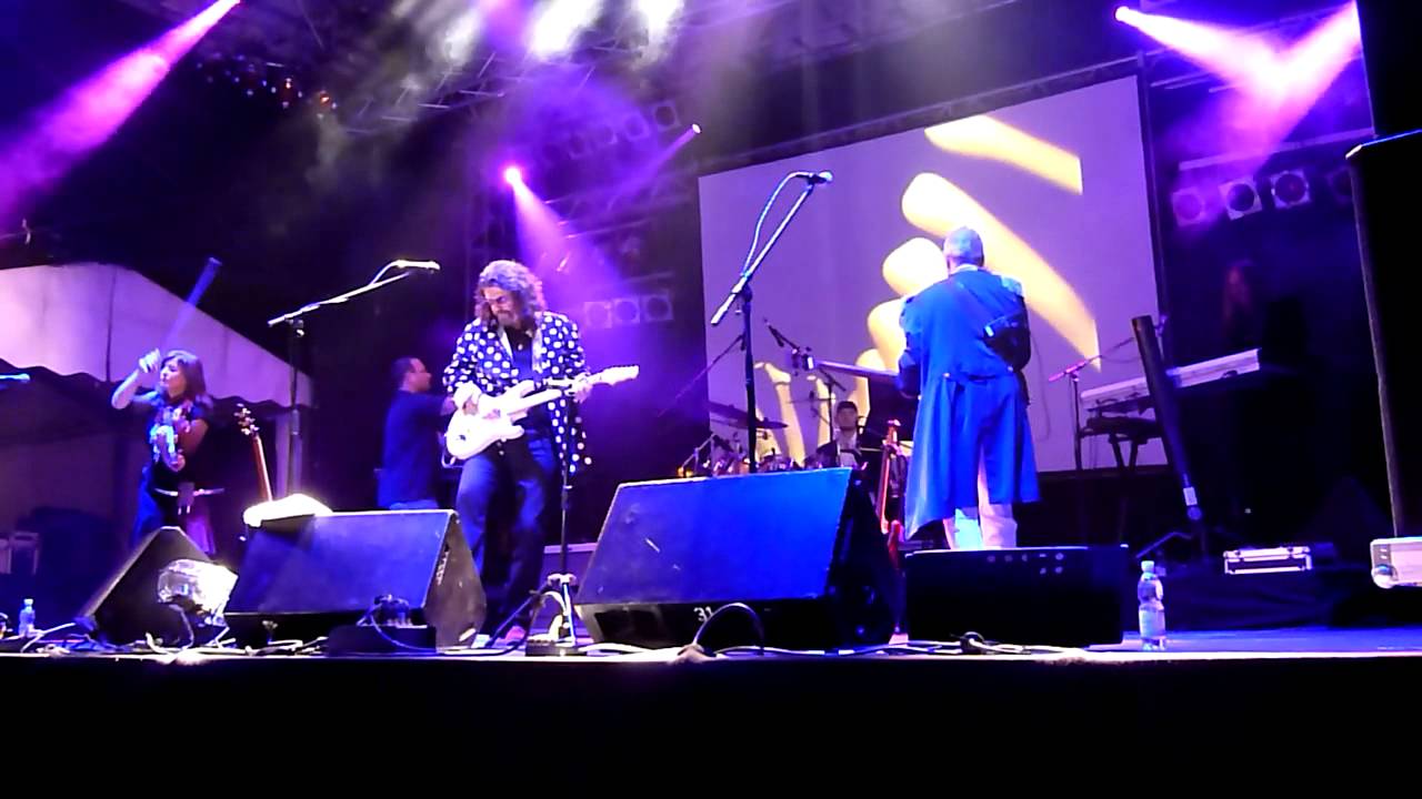 'ELO Classics' by Phil Bates & Band - Evil Woman & Shine A Little Love ...
