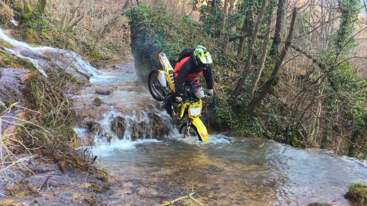 ENDURO RIDING IS AMAZING - YouTube