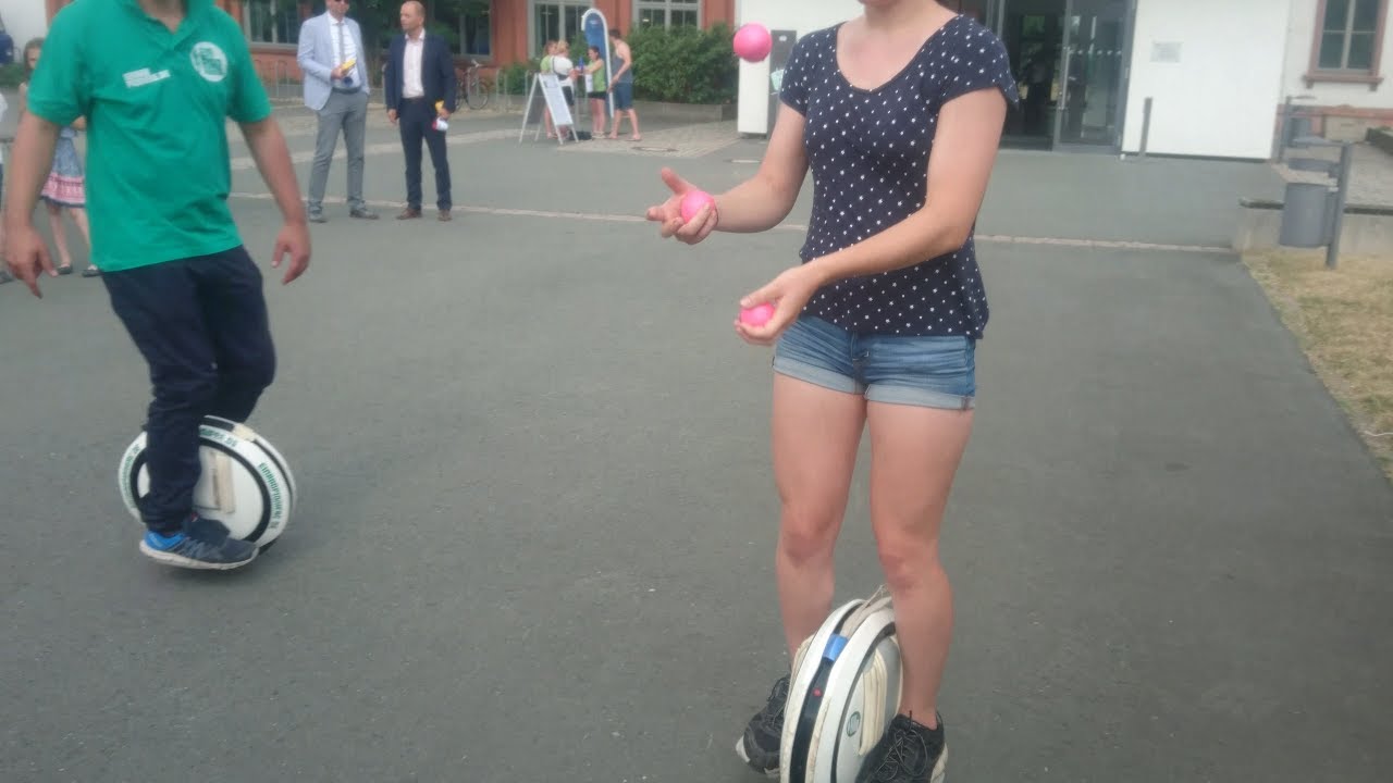 eWheel-Zirkus @ BA Riesa CampusNight 2018 - YouTube