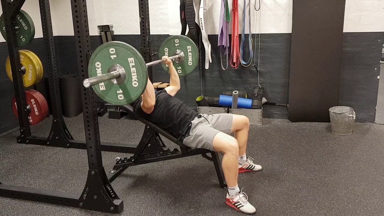 BB incline close grip bench press - YouTube