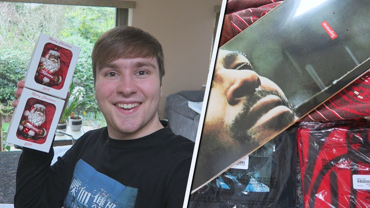 Supreme FW18 Week 17 - Santas, Tees And Deck Unboxing - YouTube