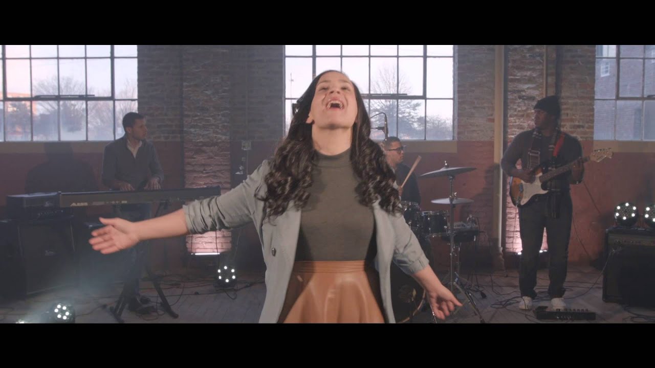 Me Postro Ante Ti - Pastora Natalie Jimenez (Oficial) - YouTube