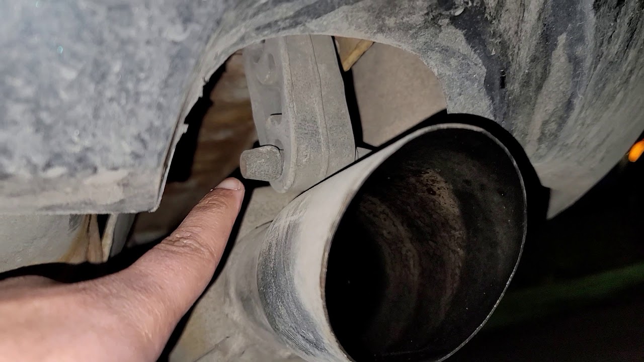 Fixing my Dodge Magnum part 1 : Rust Issues - YouTube