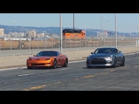 Nissan GTR vs Corvette Z06 - YouTube
