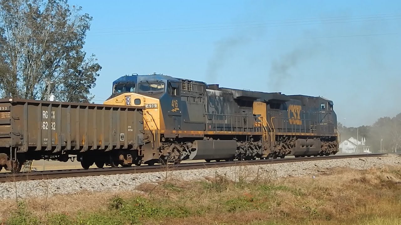 Northbound Train CSX 569 leading M526 - YouTube
