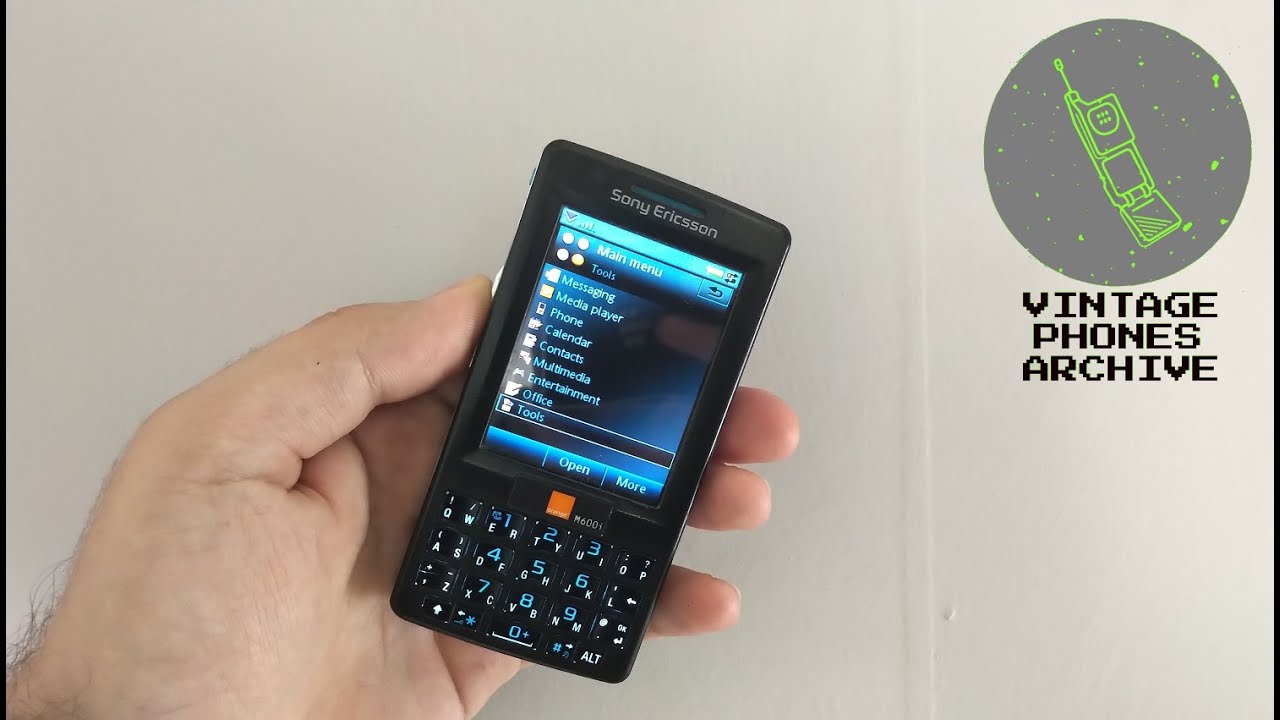 Sony Ericsson M600i a QWERTY Symbian smartphone, menu browse, ringtones ...