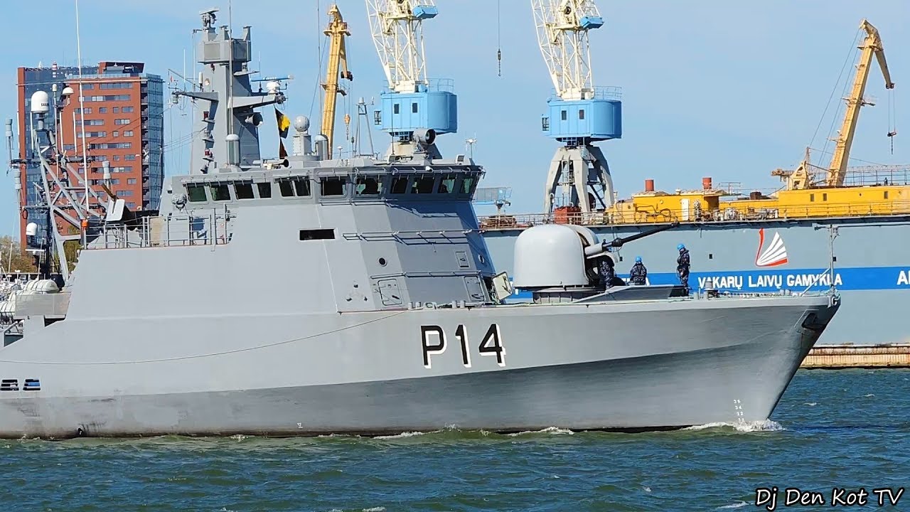 Two Lithuanian navy ship in Klaipeda Port - YouTube