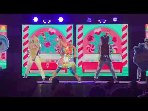 Jojo Siwa D.R.E.A.M Tour in Detroit Kid In The Candy Store