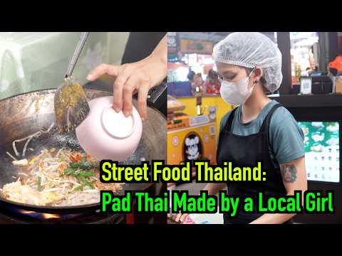 Cute Thai Girl Cooking Pad Thai Right in Front of Me… So Fast! 🇹🇭