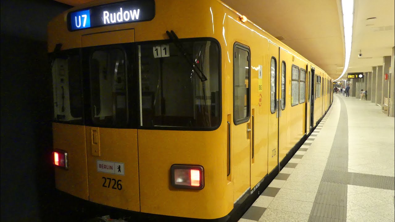 Mitfahrt im F84 von Lipschitzallee bis Zwickauer Damm (Linie U7) | U ...
