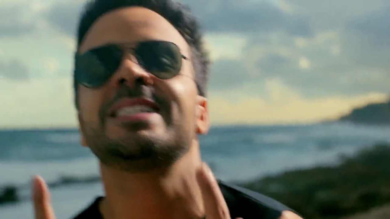 Luis Fonsi Despacito ft Daddy YankeeFull HD - YouTube