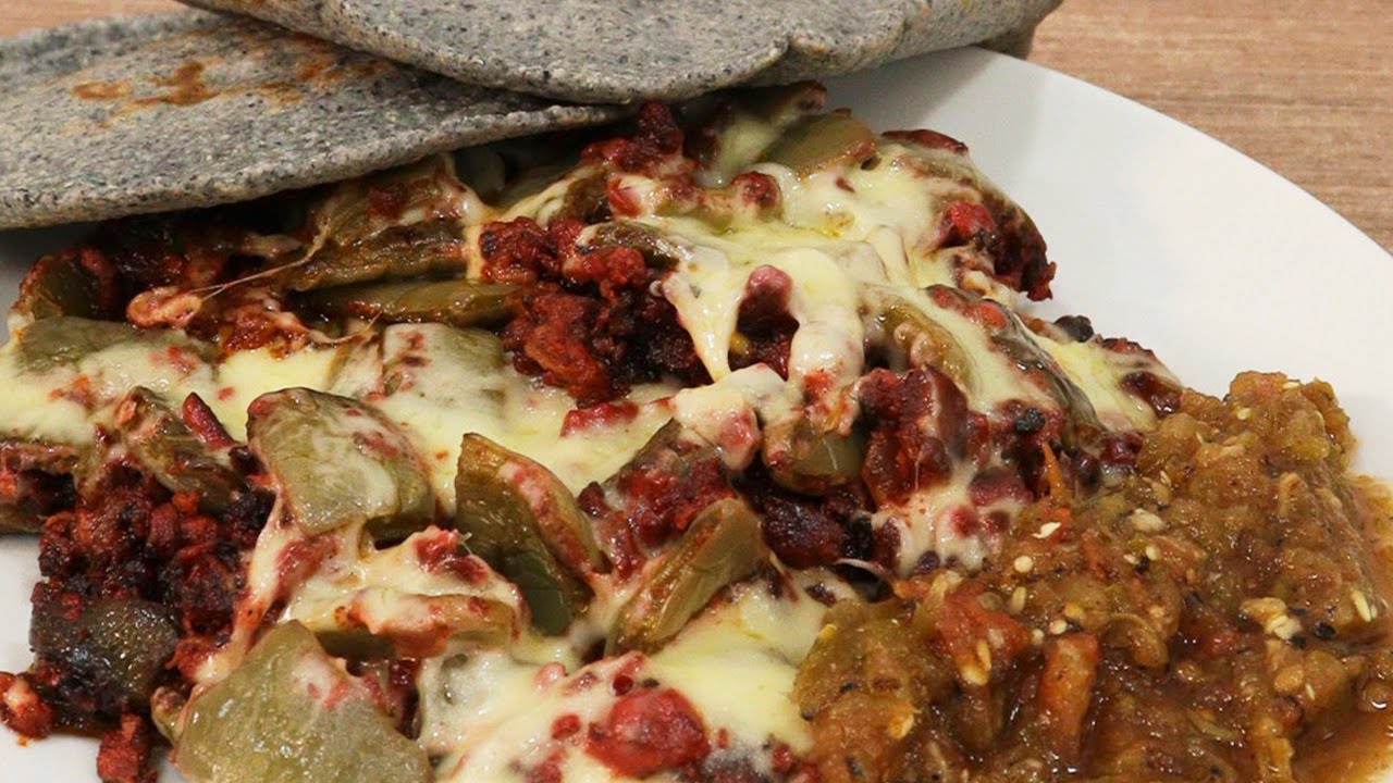 NOPALES CON CHORIZO GRATINADOS - YouTube