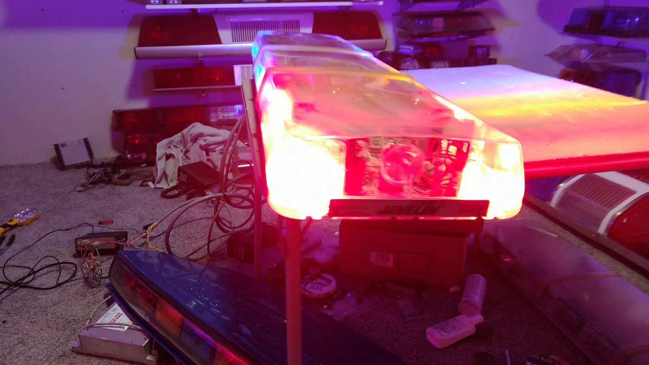 Code 3 Javelin LEDx lightbar - YouTube